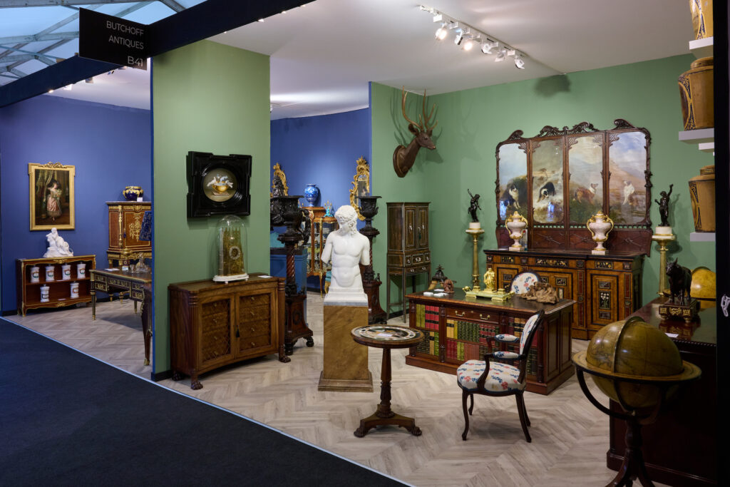 Leading Dealers and Galleries Confirmed for LAPADA’s Autumn 2025 ...